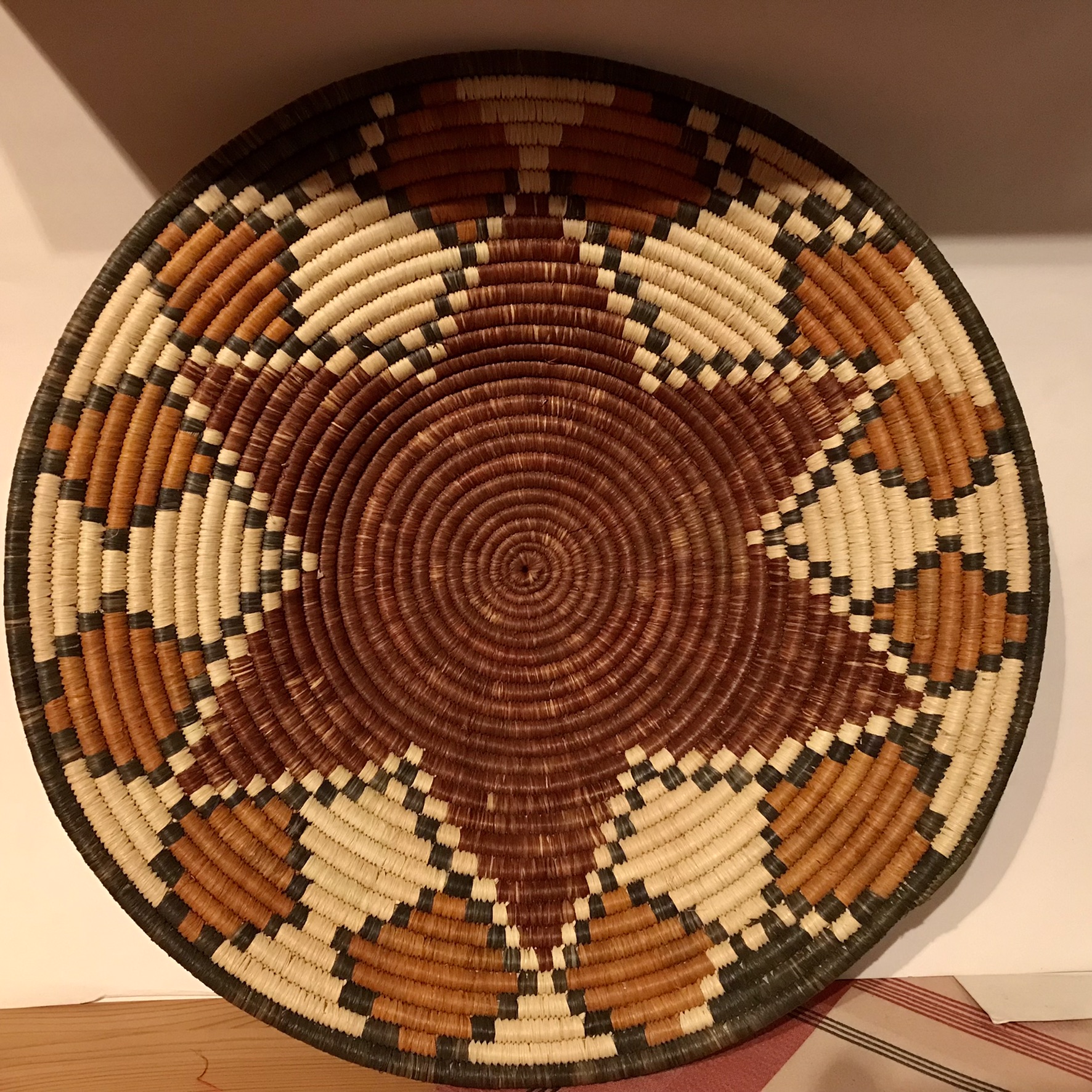 Shallow plateau bowl (various star patterns) | CREOATE