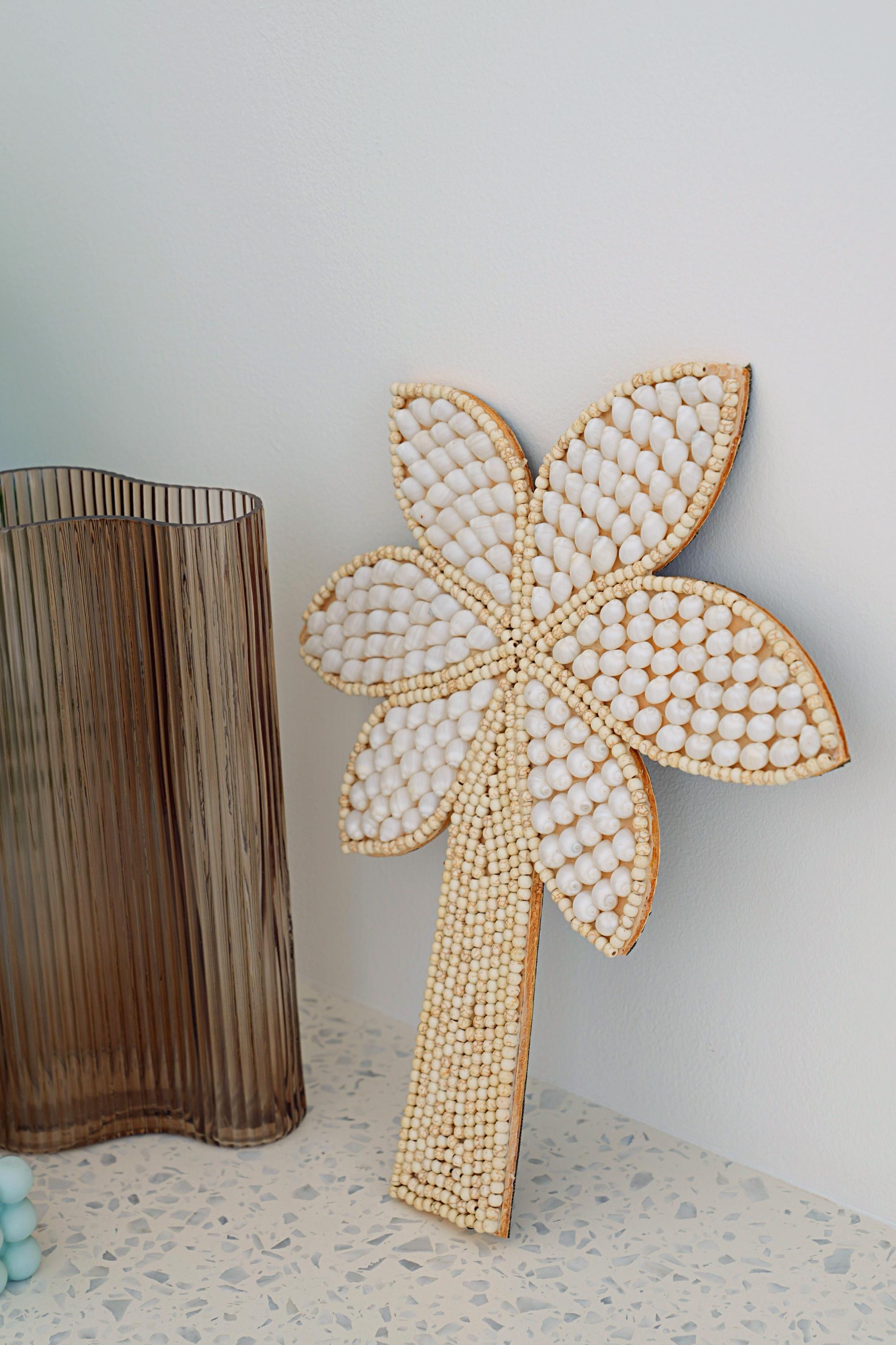 Large Sea Shells Wall Hanging Decor - Palm Tree | CREOATE