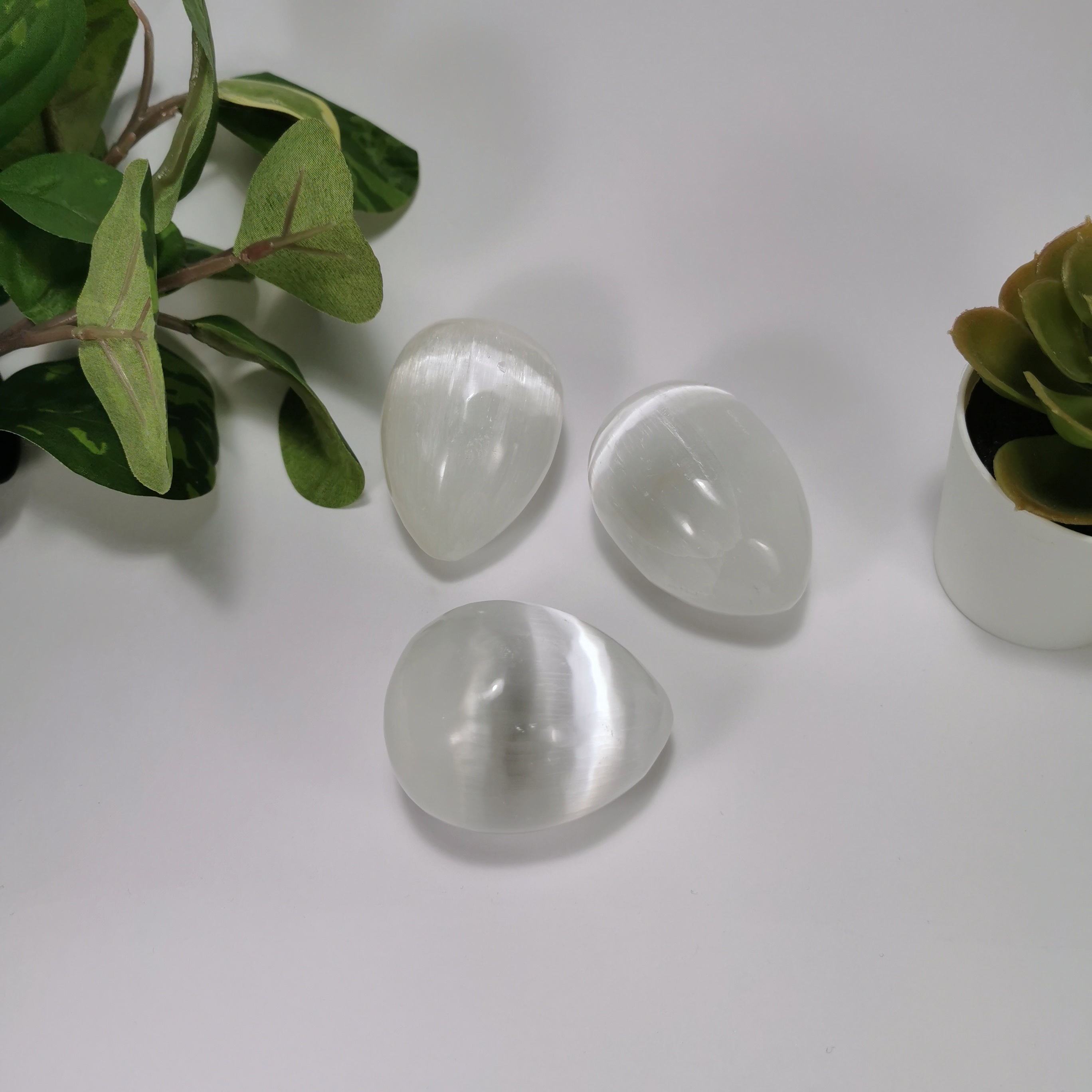 Selenite White Eggs | CREOATE