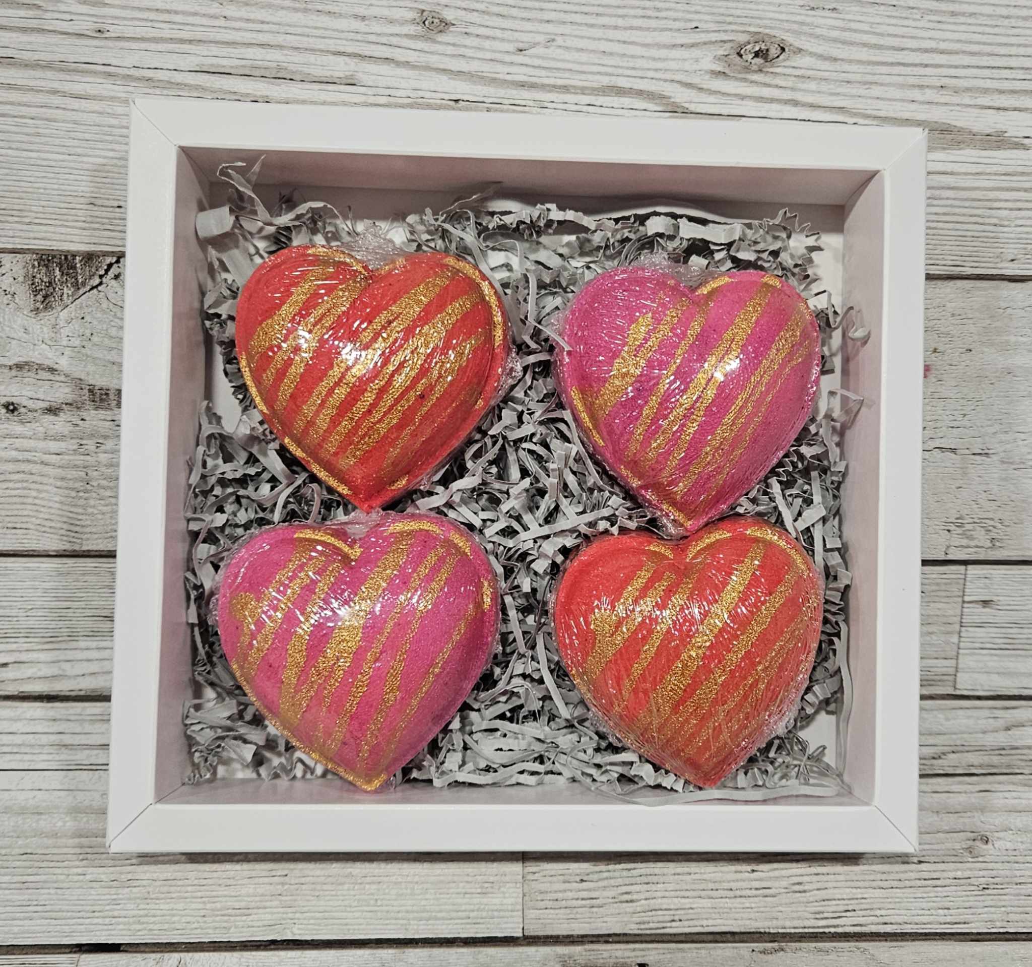With love- Set of 4 Bath Bombs | CREOATE